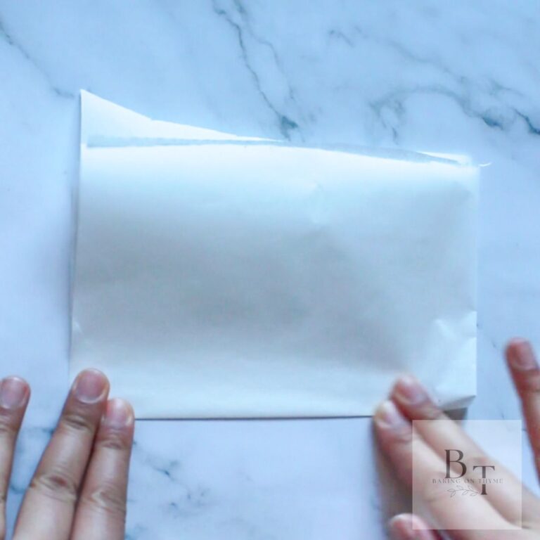 How To Cut Parchment Paper For Round Cakes - Baking on Thyme