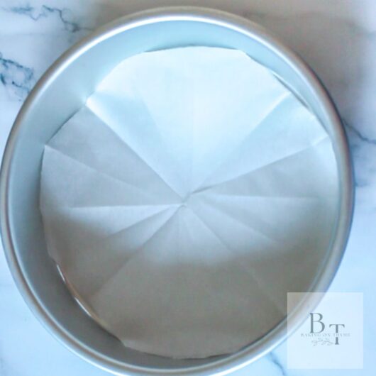 How To Cut Parchment Paper For Round Cakes - Baking on Thyme